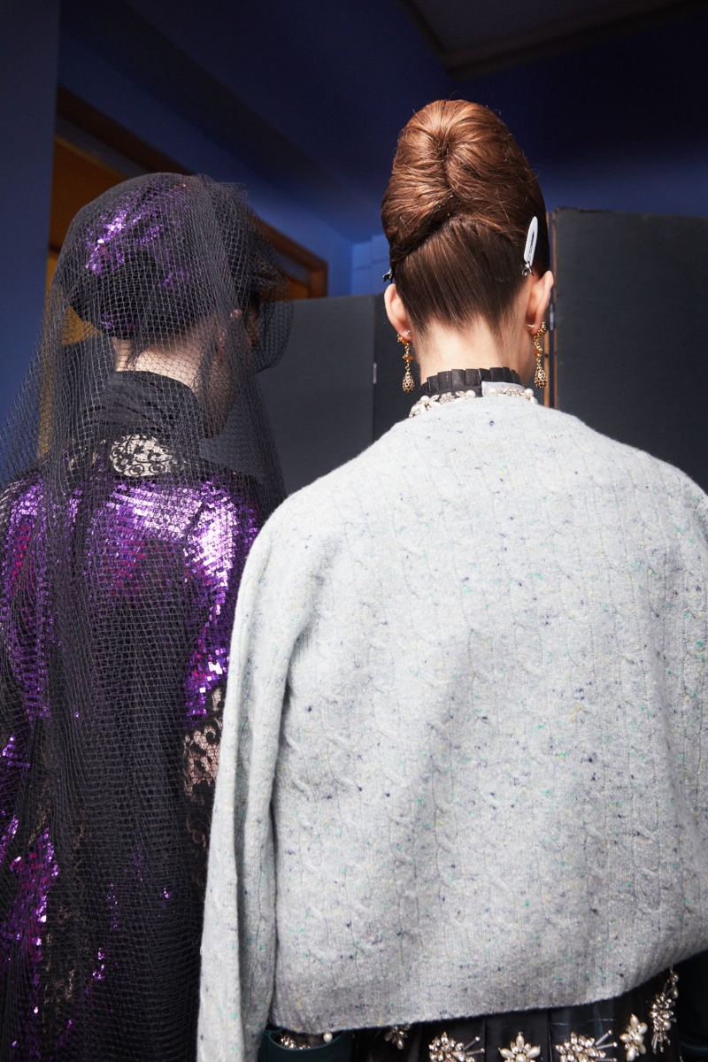 Using The Dyson Supersonic To Define Textures - Harper's BAZAAR Malaysia