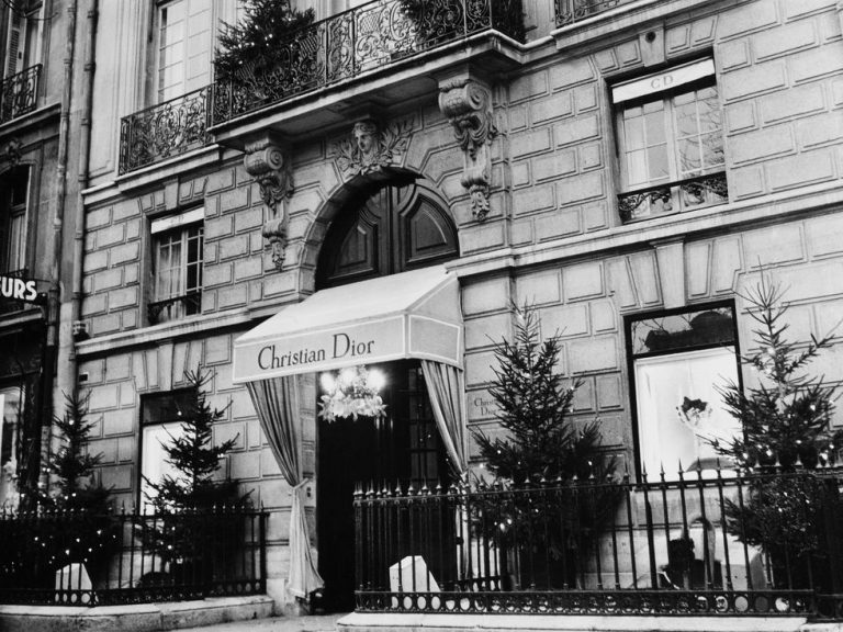 The Fascinating Life Of One Of Christian Dior's Original Models ...